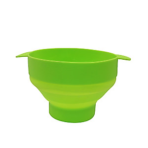 Microwave Popcorn Popper Reusable with Handle Lid BPA Free, Collapsible Silicone Popcorn Maker Bowl Safe Use in Microwave or Oven (Green)