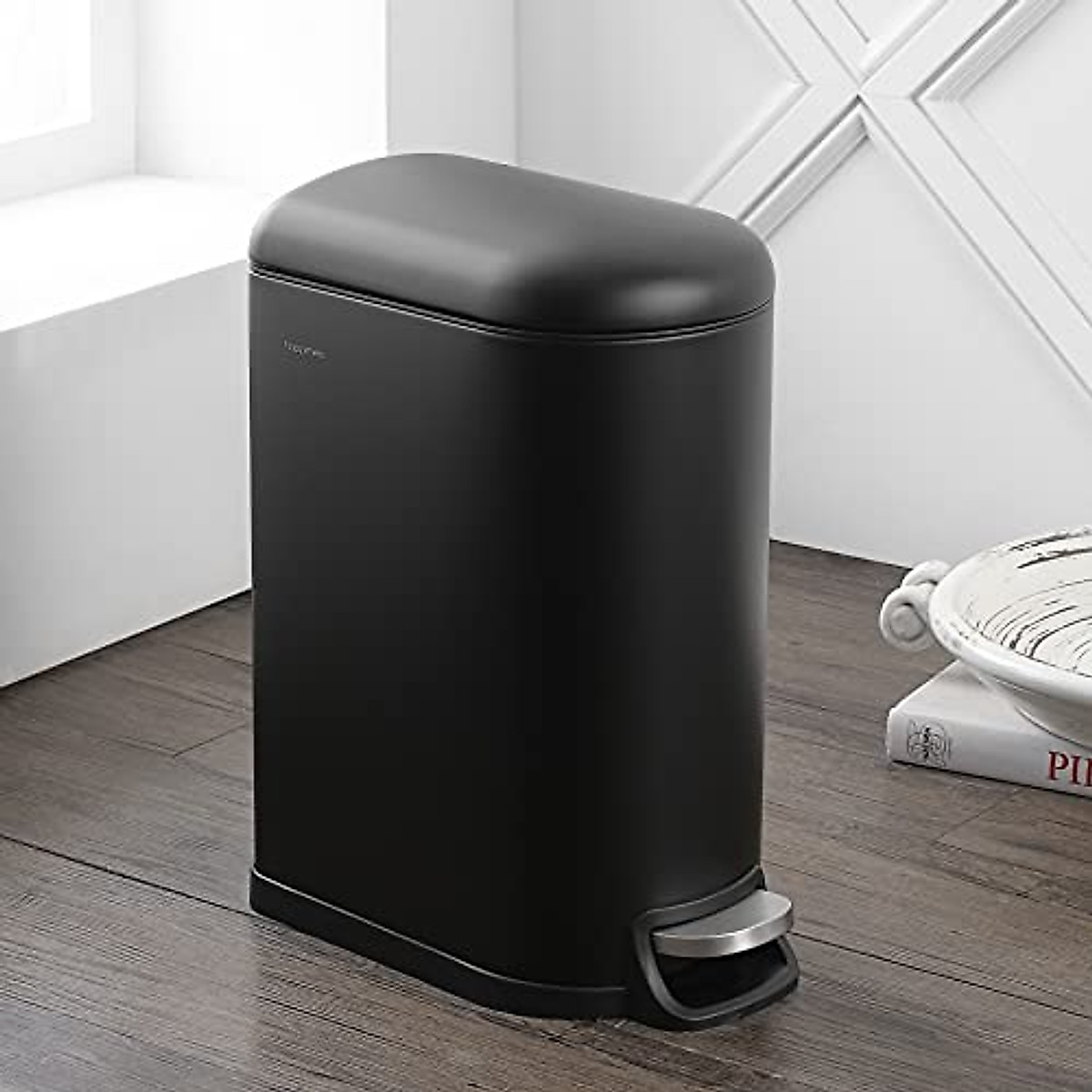 happimess HPM1010B Roland 10.6-Gallon Step-Open, Black Home, Office, Kitchen Trash Can