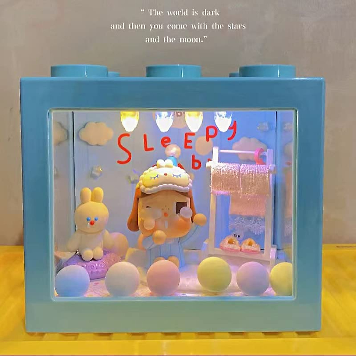 Small Betta Fish Tank, Large Fish Tank Fish Bow Aquarium with Imitation Starfish Coral Decoration, Clear Stackable Cube Tank for Ant Feeding Jellyfish Goldfish Moss Balls Insects,76oz