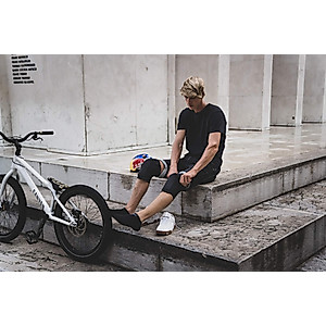 POC, VPD Air Knee Fabio Edition, Uranium Black/Gold, MED