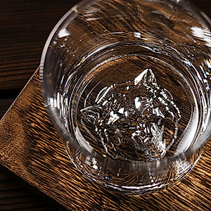 QUEEN&STONE LEAD FREE Old Fashioned Whiskey Glasses with Wolf Pattern On the Thick Weighted Bottom 10oz Set of 4 Perfect for Scotch, Bourbon,whisky
