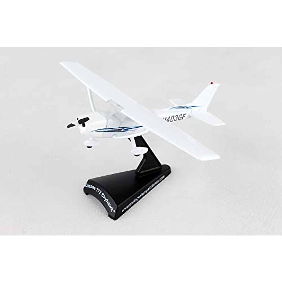 Daron Worldwide Trading Postage Stamp PS5603-2 Cessna 172 SkyHawk 1:87 Diecast Display Model, White