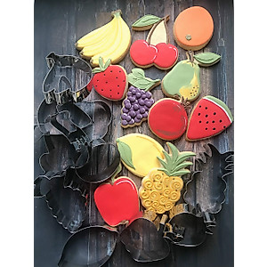 LILIAO Strawberry Cookie Cutter - 2.6 x 3.5 inches - Stainless Steel