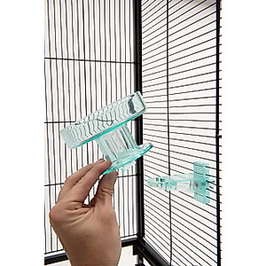 Lixit Quick Lock Bird Cage Bath for Lovebirds, Canaries, Finches, Parakeets, and Cockatiels and Other Small to Medium Feathered Friends (Pack of 1)