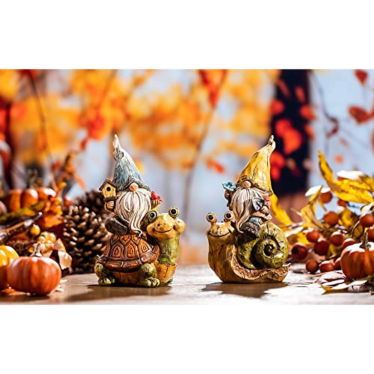 TERESA'S COLLECTIONS Garden Gnomes Statues Decorations for Yard Decor, Set of 2 Cute Gnomes Sitting on Snail & Turtle Garden Gift for Outdoor Yard Patio Lawn Ornaments Housewarming 7.5 Inch