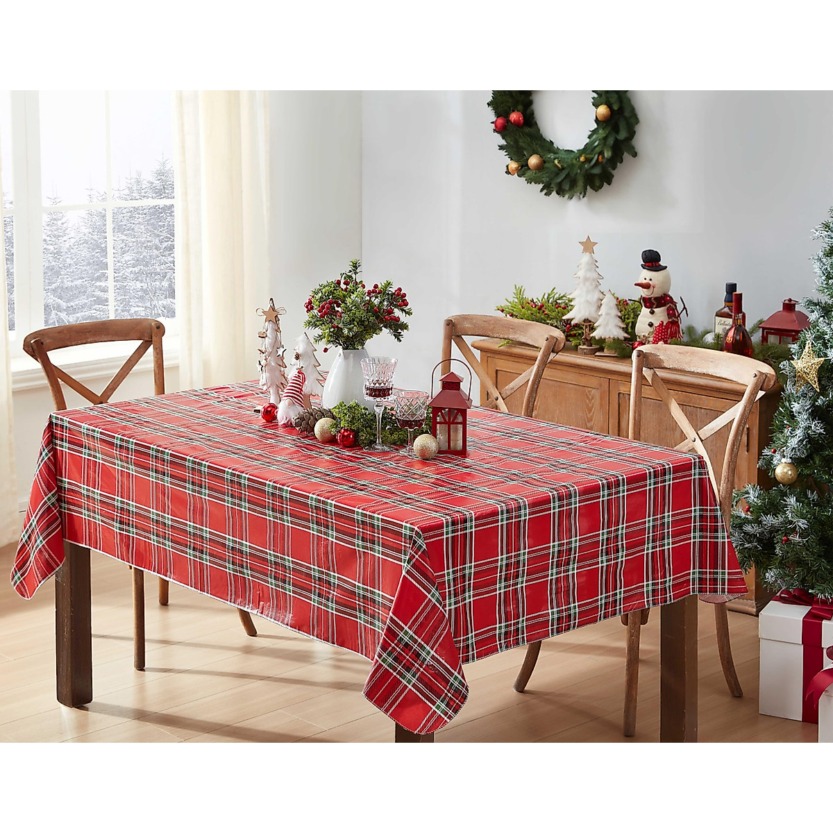 Newbridge Hamilton Red and Black Tartan Plaid Christmas Vinyl Flannel Backed Tablecloth, Traditional Xmas Holiday Plaid Vinyl Tablecloth with Flannel Backing, 60 Inch x 120 Inch Oblong/Rectangle