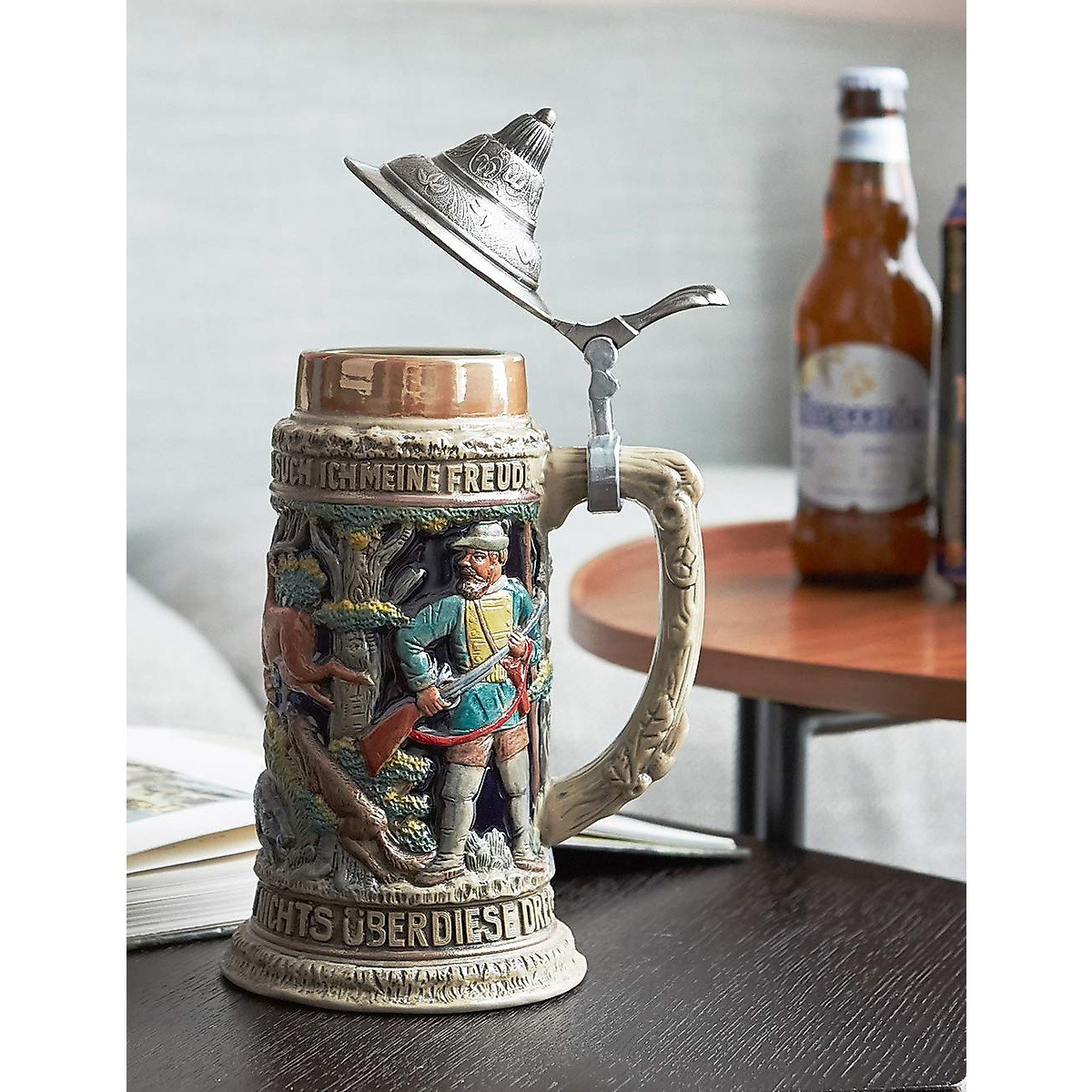 HAUCOZE Beer Stein Mug German Hunting Drinking Stanley Viking Tankard with Petwer Lid for Birthday Gifts Men Father Husband 0.6 Liter