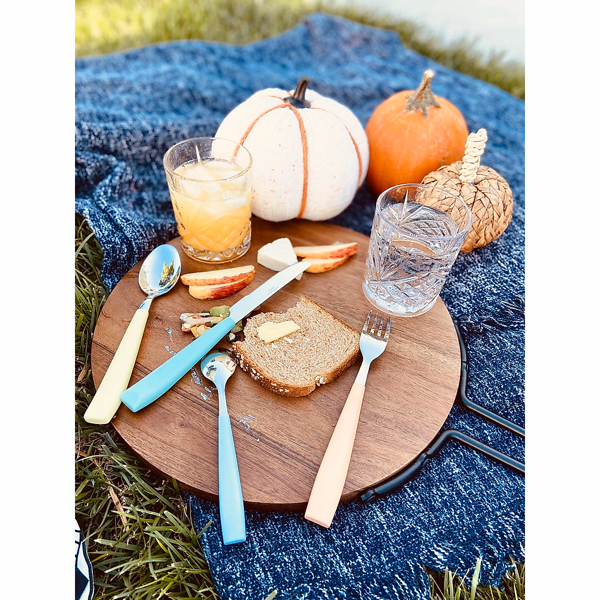 ANNOVA 24PCS Flatware Set Stainless Steel Silverware/Cutlery Set With Colored Handles Comfortable to Hold - Dinner Forks, Dinner Knives, Dinner Spoons, Dessert Spoons - (Mix Color)