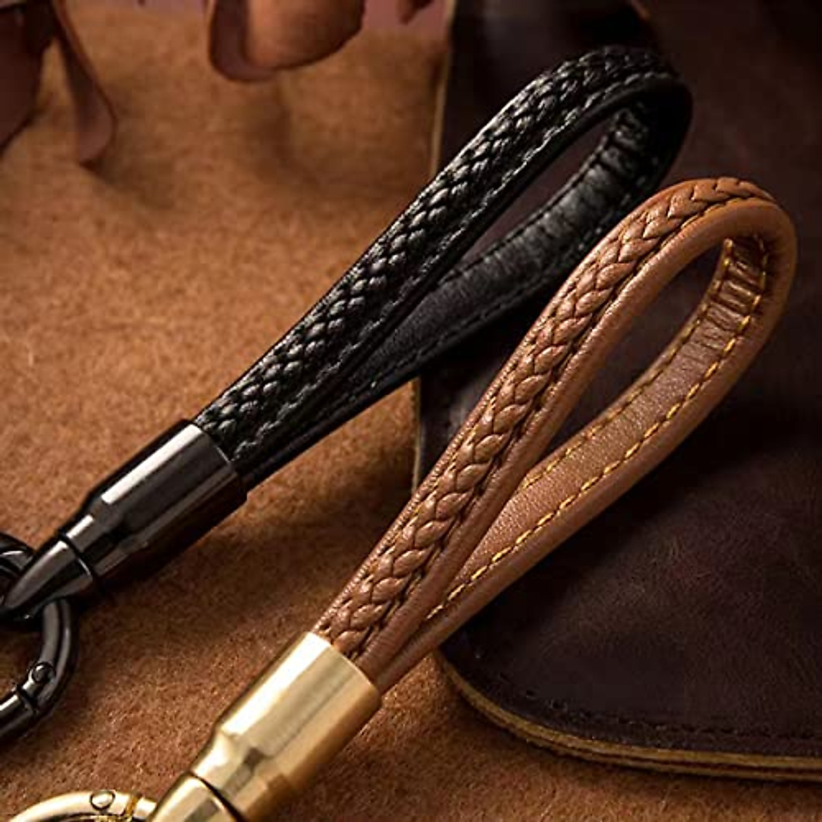 Space Astronaut Key Chain Space Robot Key Chain Ring Decorations Black Keychains for Men Boyfriend Birthday Gifts (black)