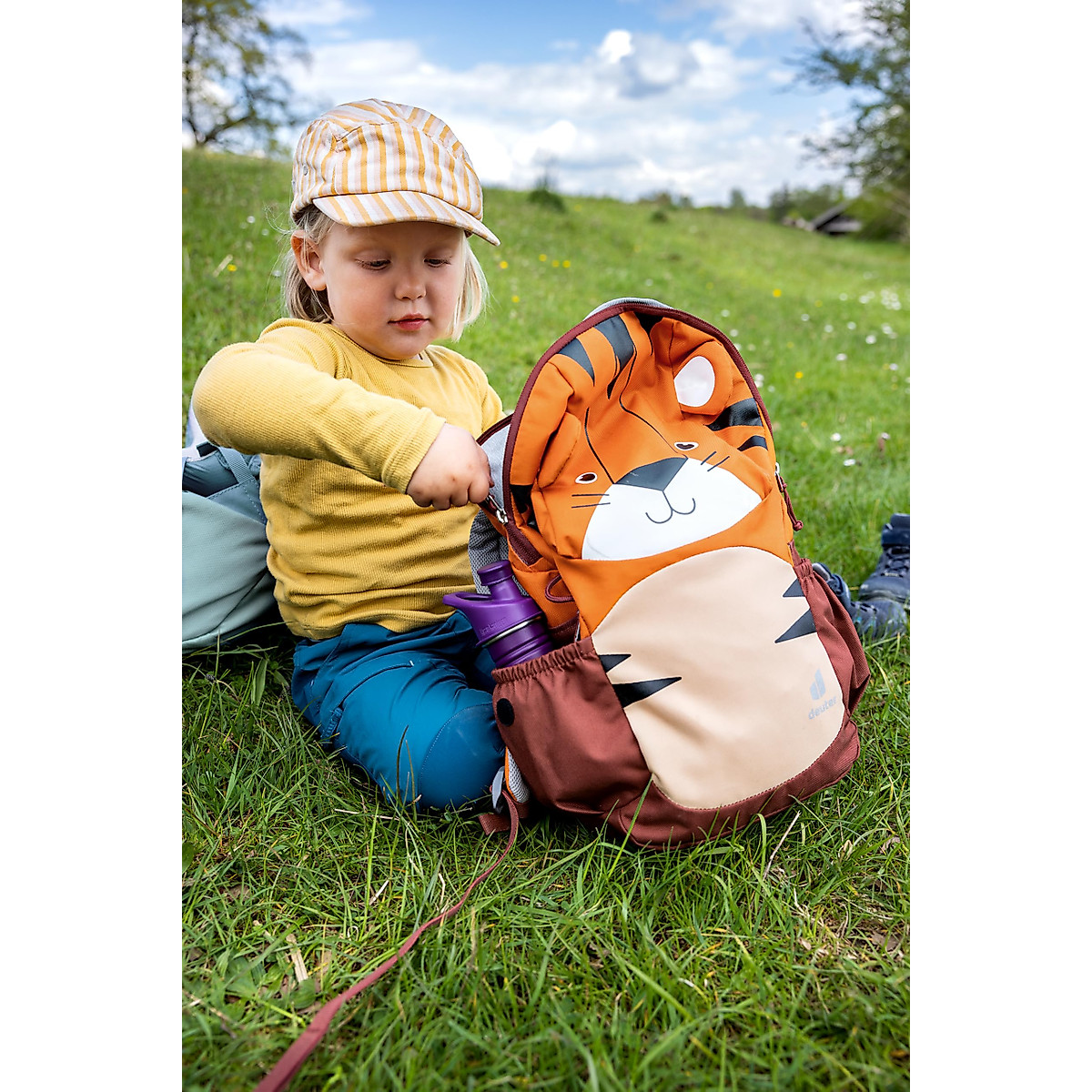 Deuter Kikki Kid's Backpack for School and Hiking  - Fern-Alpinegreen