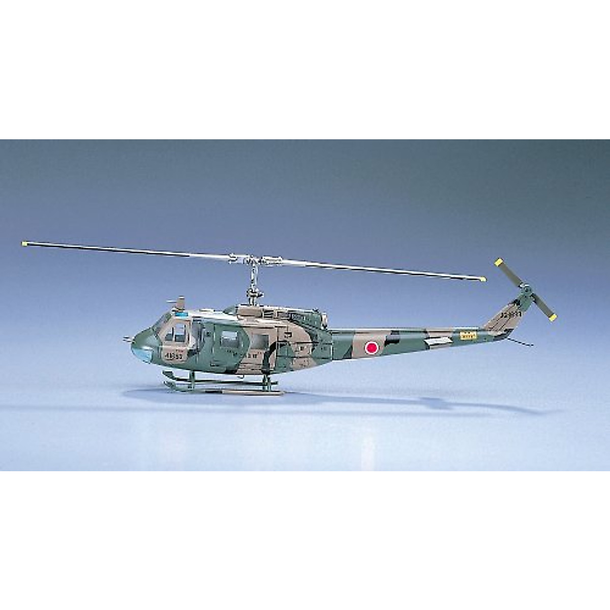 Hasegawa 00141 1/72 UH-1H Iroquois Huey Helicopter Plastic Model Kit A11