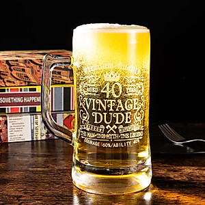 Crisky 60th Birthday Vintage Dude Beer Mug for Men 60 Years Old Gift 21 oz Birthday Beer Glass for Him, Husband, Father, Brother Friends Uncle Coworker, Large Capacity Beer Mug Gift, with Box