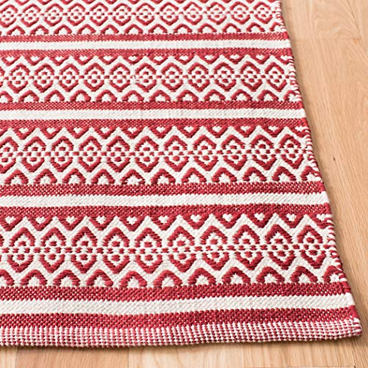 SAFAVIEH Montauk Collection Runner Rug - 2'3" x 8', Ivory & Red, Handmade Flat Weave Boho Farmhouse Cotton, Ideal for High Traffic Areas in Living Room, Bedroom (MTK341C)