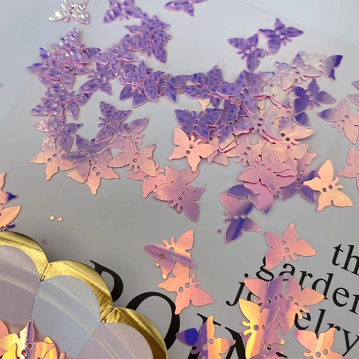 800 Pieces Holographic Butterfly Party Glitter PVC Confetti for Handicrafts, Card DIY, Engagement Wedding Bridal Shower Birthday Valentines Party Decorations (Pink)