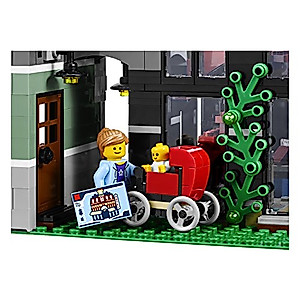 LEGO Creator Expert Assembly Square 10255 Building Kit (4002 Pieces)