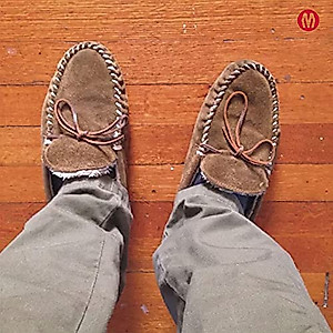 Minnetonka Men's Casey Moccasin Slippers Chocolate 10.5 M