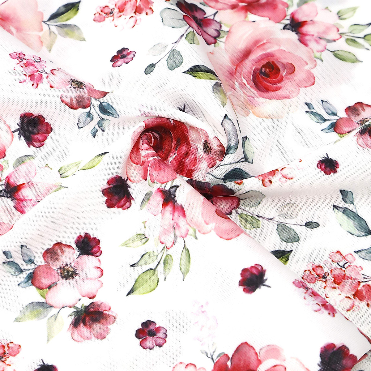 Travelers Club 2 Piece Magic Reusable and Washable Bandana Set, Thyme and Pixel Camo, Standard