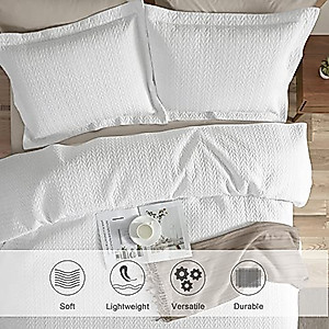 APNINO White Quilt Sets Queen, Lightweight Quilt Bedding Set for All Season, Soft Bedspread Coverlet with 2 Pillow Shams (White, 90x96 inches)