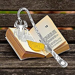 bobauna Spooky Spider Bookmark Spooky Charm Bookmark Gift for Spider Lover Book Lover Bookworm (Spider Bookmark)
