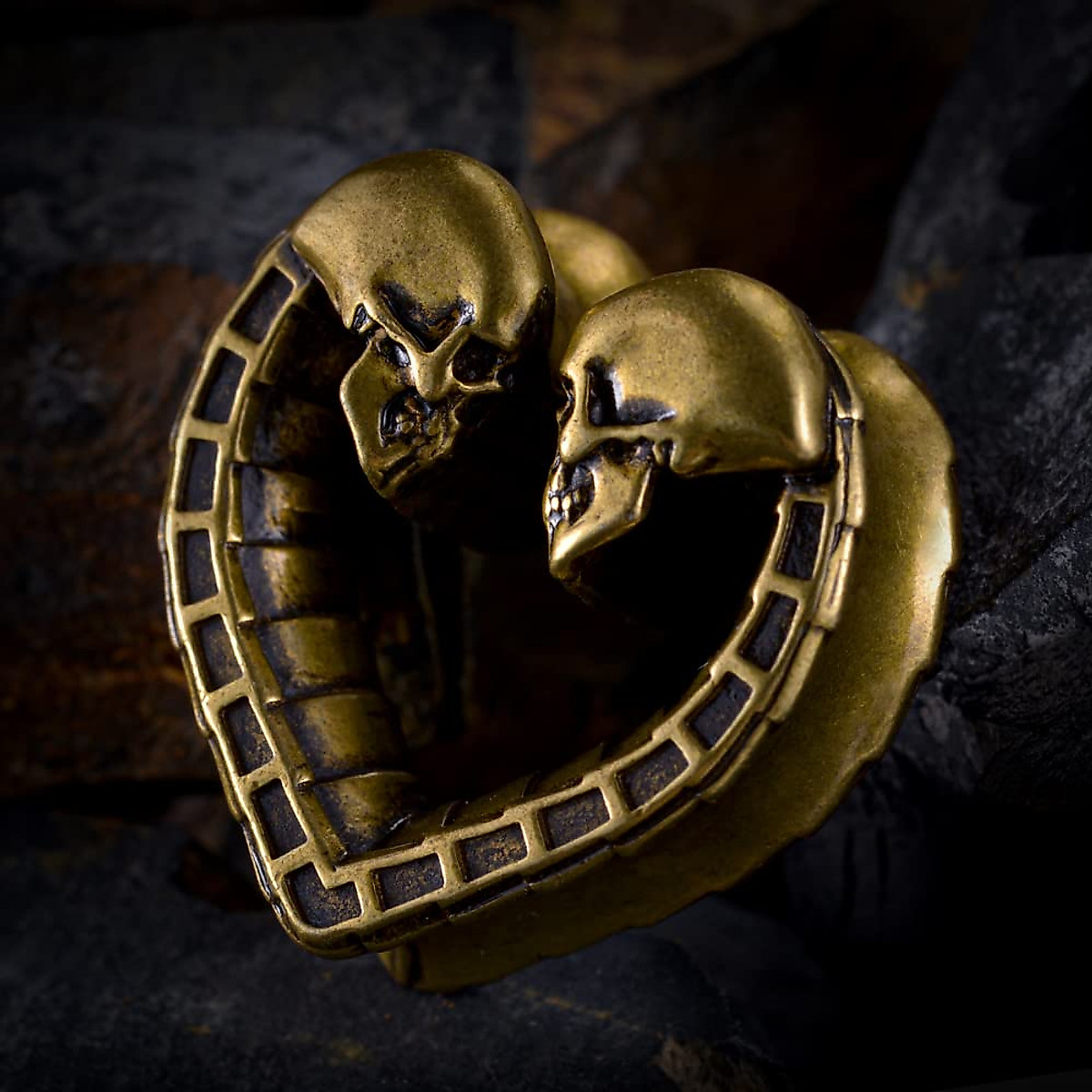 PUNKYOUTH Pair of Snake Ear Plugs Retro Cool Saddle Tunnels Gothic Ear Gauges Expander Stretcher Piercings Gauge 0g to 1 inch