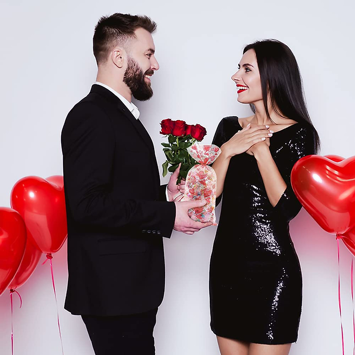 Boerni Valentine Cellophane Plastic Candy Cookie Treat Goodies Gift Heart Bags 120pcs And Gold Twist Ties for Valentine Party Supplies