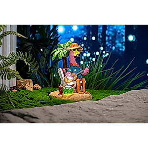 TERESA'S COLLECTIONS Flamingo Garden Statues with Outdoor Solar Lights for Yard,Hawaii Beach Flamingo Yard Art,Tropical Resin Sculptures Figurines for Patio Lawn Decorations,Gift,7.3"
