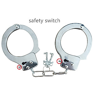 Fluffy Wrist Plush Handcuffs Toy Police Costume Prop Accessories Halloween Cosplay Party Toy Handcuff with Keys(Purple)