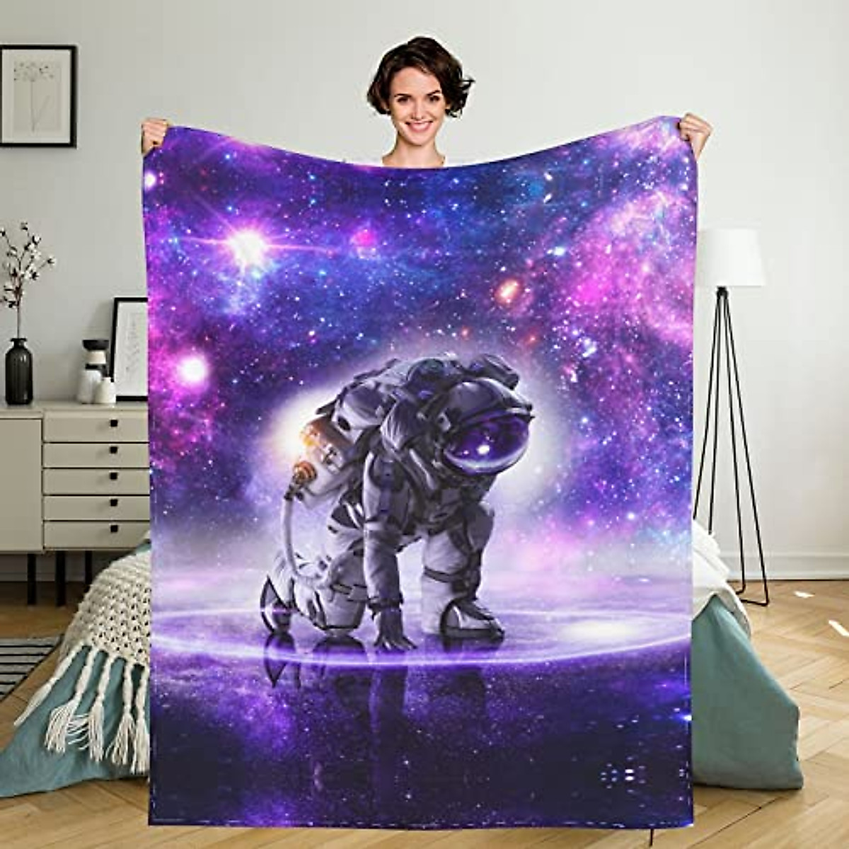 Astronaut Fleece Throw Blanket Sets 50x40, Galaxy Astronaut in Outer Space Cozy Plush Warm Lightweight Travel Blankets for Bedroom Living Rooms Sofa Beds Office