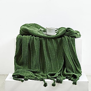 Koreyoshi Emerald Green Cable Knit Throw Blanket Super Soft Cozy Plush Lightweight Decorative Throw Blanket with Tassels for Couch Sofa Living & Bed Room, 50''×60''