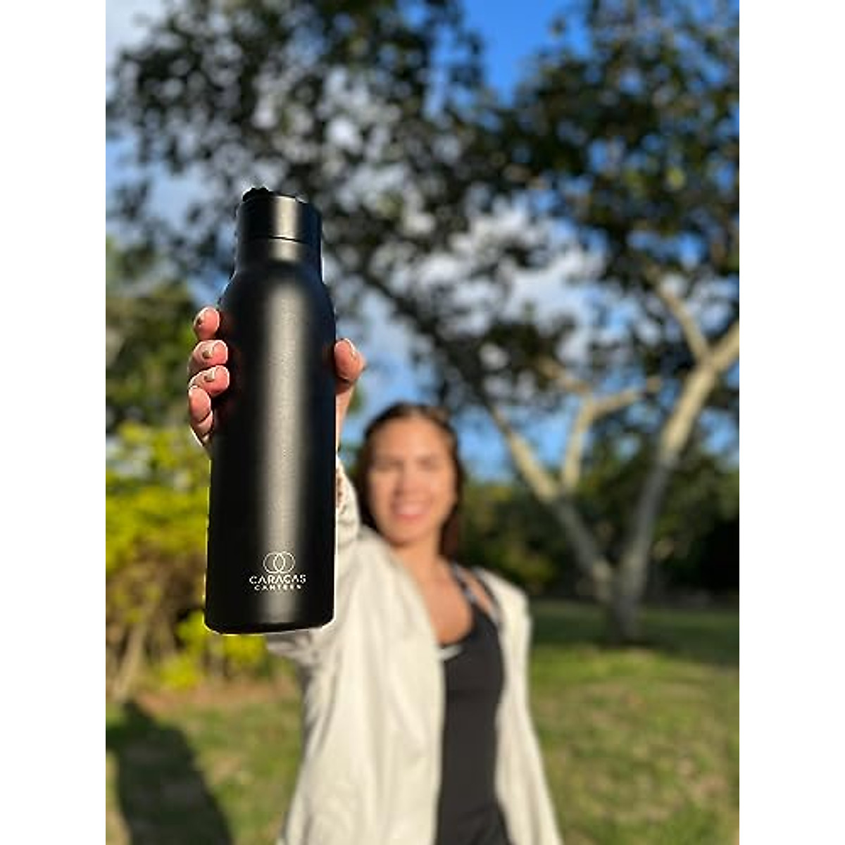 Caracas Canteen Modern SMART Sports Water Bottle, Stainless steel, BPA free flask, app tracks intake, alarm reminder to hydrate, Temperature, Leak proof. 600ml/20 oz (Midnight Black)