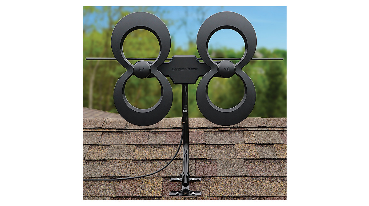 Antennas Direct ClearStream 4MAX TV Antenna - 70+ Mile 4K UHD