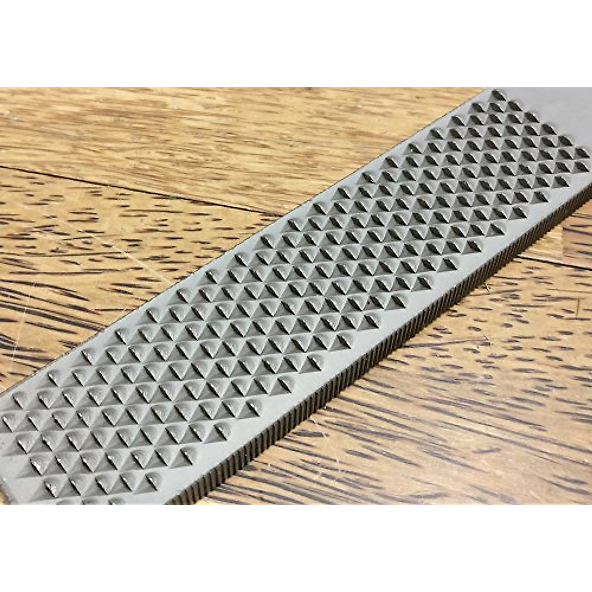 SiS EQUINOX Farrier Hoof Rasp Horse Equine Hooves Shoe File with Wooden Handle