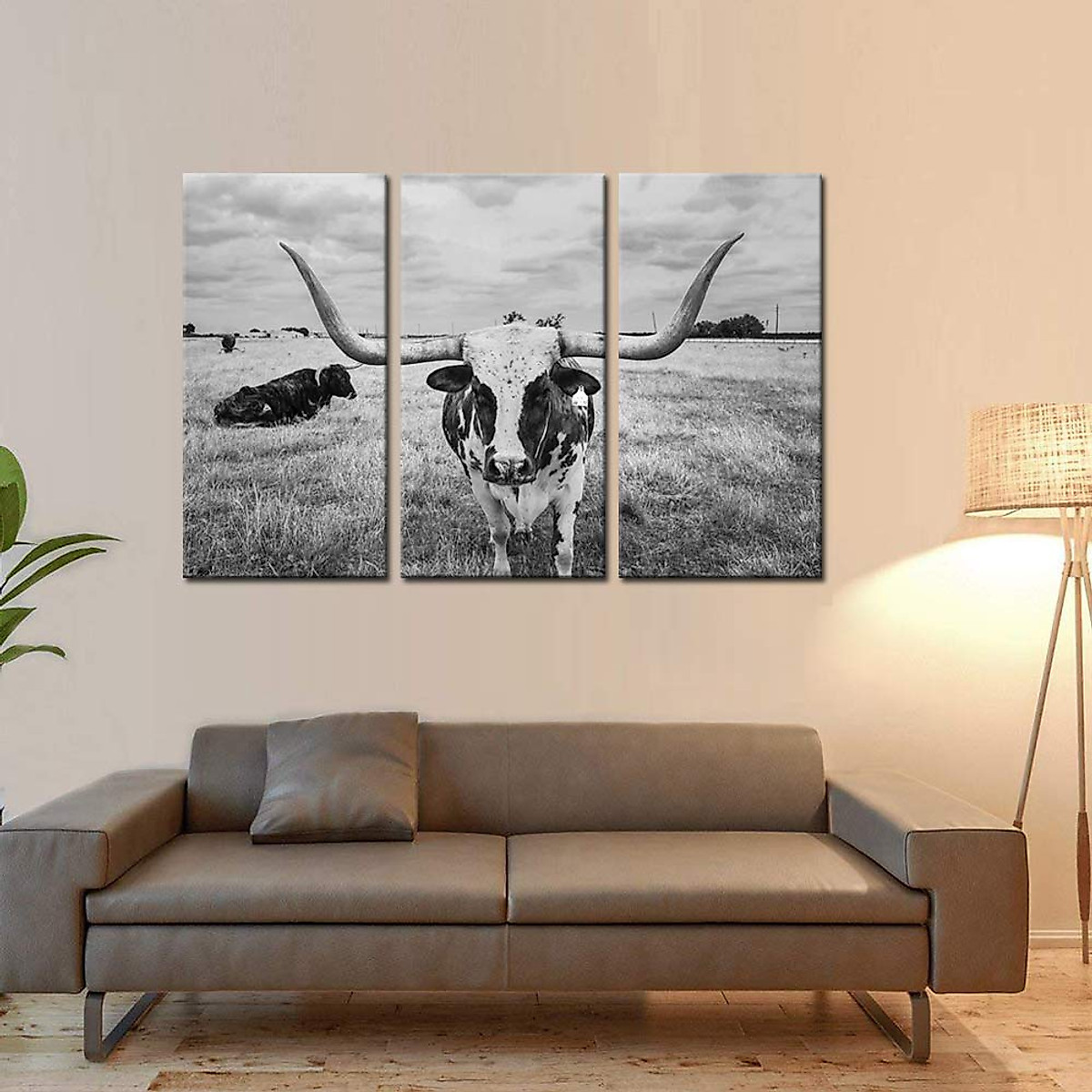 VividHome Texas Longhorn Bull Picture Cow Wall Decor Animal Canvas Print Black and White Farmhouse Wall Art for Living Room 32x48inch