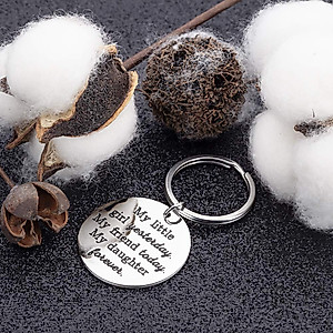 Daughter Keychain Gift from Father Mother for Bride Adult Daughter Little Girl Birthday Wedding Valentine Day Graduation Christmas Dad Mom Gifts for Women Teen Teenage Key Ring Jewelry