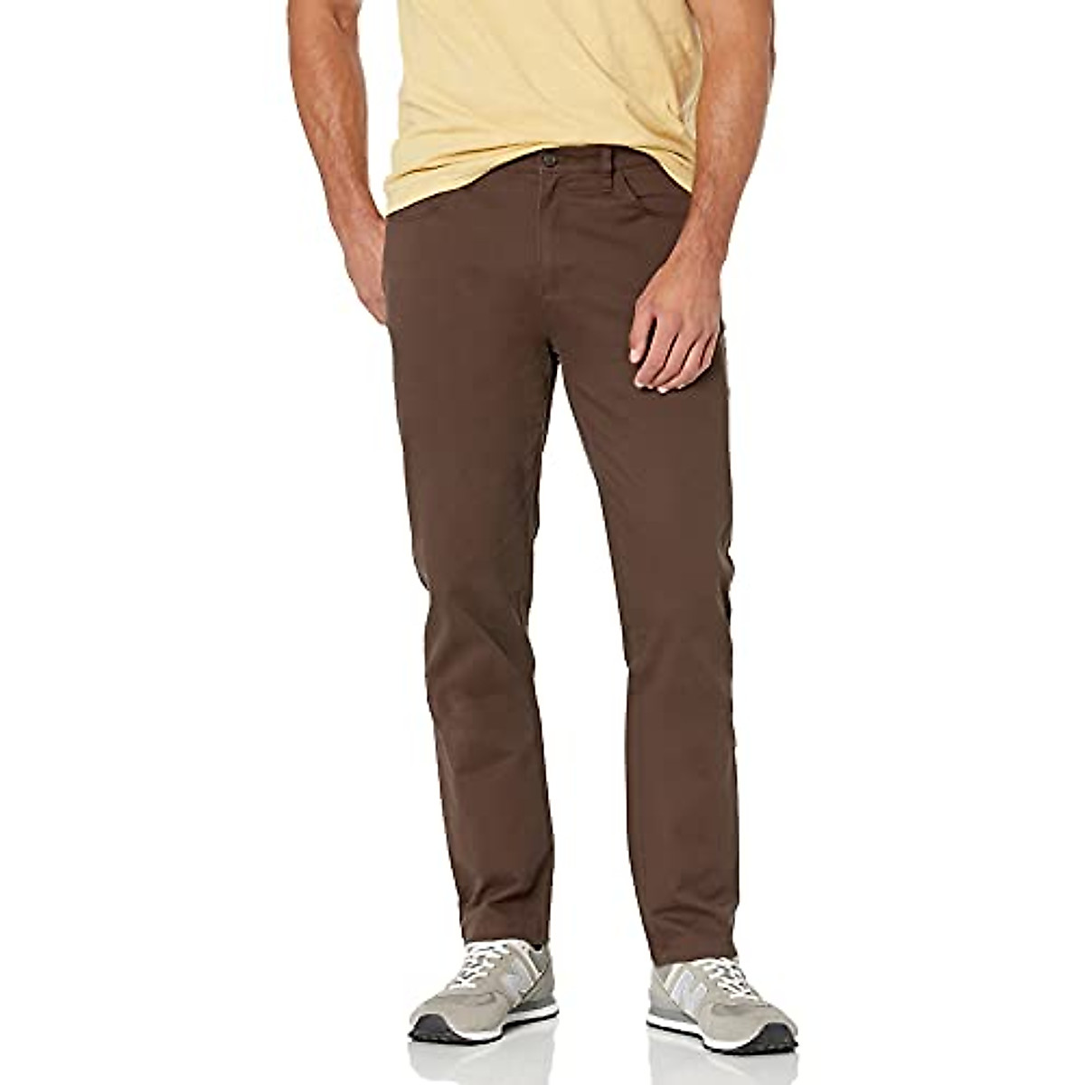 Amazon Essentials Men's Chinos, Athletic Fit, Work Pants, 5-Pocket, Comfort Stretch, Brown, 33W x 30L