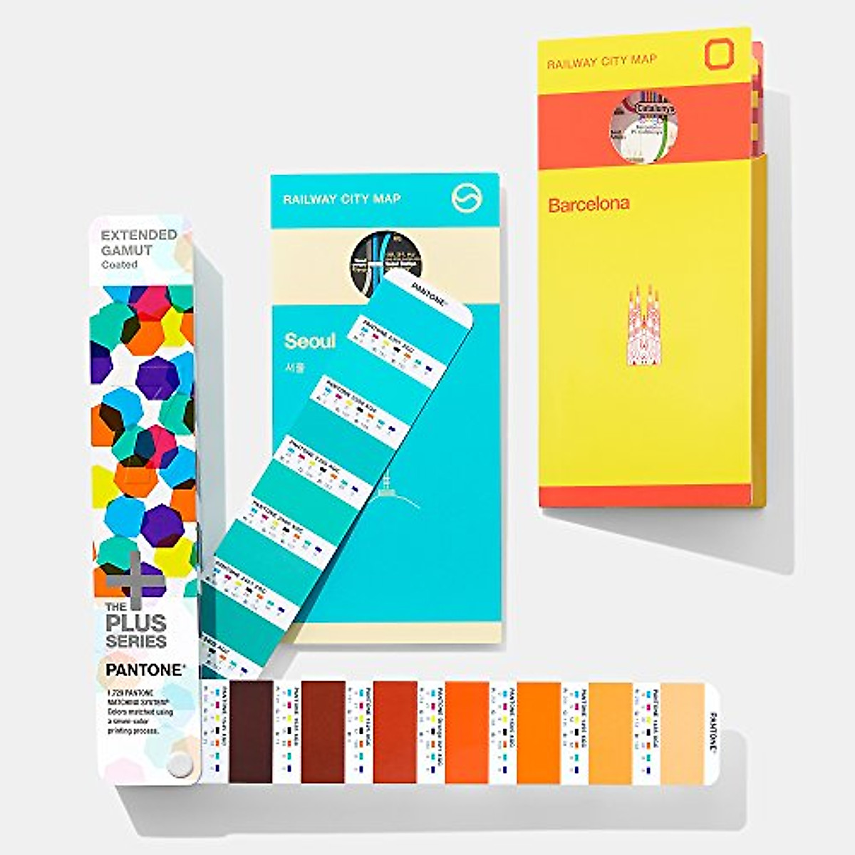 Pantone Plus Series Extended Gamut Guide GG7000 1,729 Spot Colors, New