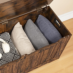 Hzuaneri Storage Chest, Storage Trunk with Safety Hinge, 29.9" Lift-Top Storage Bench, Wooden Storage Organizer, Shoe Bench for Entryway, Bedroom, Living Room, Rustic Brown SB04401X