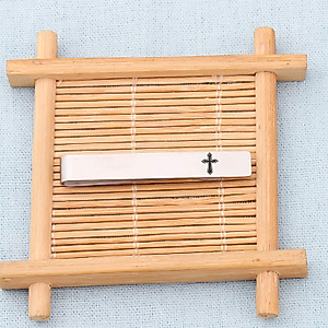 BEKECH Faith Gift for Men Cross Tie Clip Gift Christian Jewelry Gift for Religious Men Boss Coworkers Gift First Communion Jewelry for Him (silver)