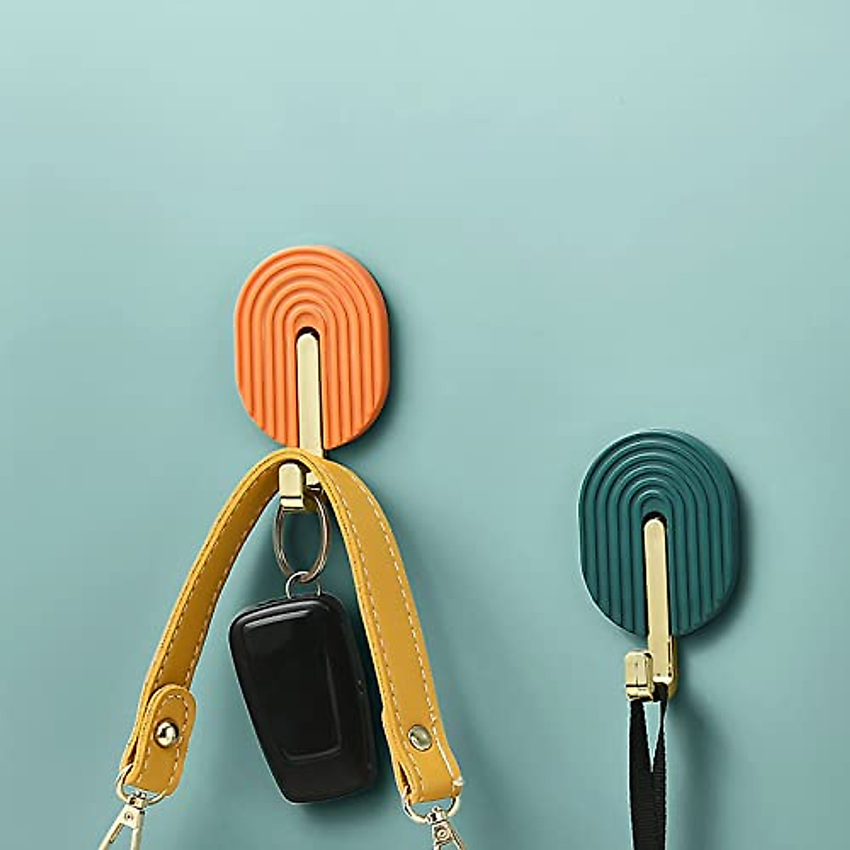 Bsxgse Creative Wall Hook Hand Heart Wall Hanger No Drilling Easy to Install Hooks Strong Adhesive Cute Ornament Decorative Wall Hooks Quilt Wall Hangers 36 Inches (Green, One Size)