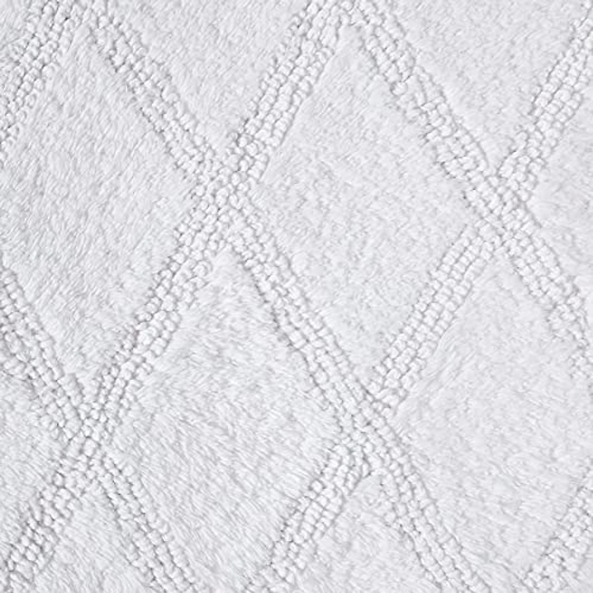 Vera Wang | Tufted Diamond Collection | Soft and Absorbent, Plush Reversible Bath Rug Set, Modern Designer Style for Bathroom Décor, 2-Piece, White,USHS6D1117231