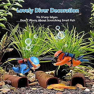JOBEDE 2 Pack Diver Fish Tank Decoration, Floating Device Aquarium Accessories, Lovely Resin Diver Holding Camera for Aerating Aquarium Fish Tank Ornament (Blue and Orange)