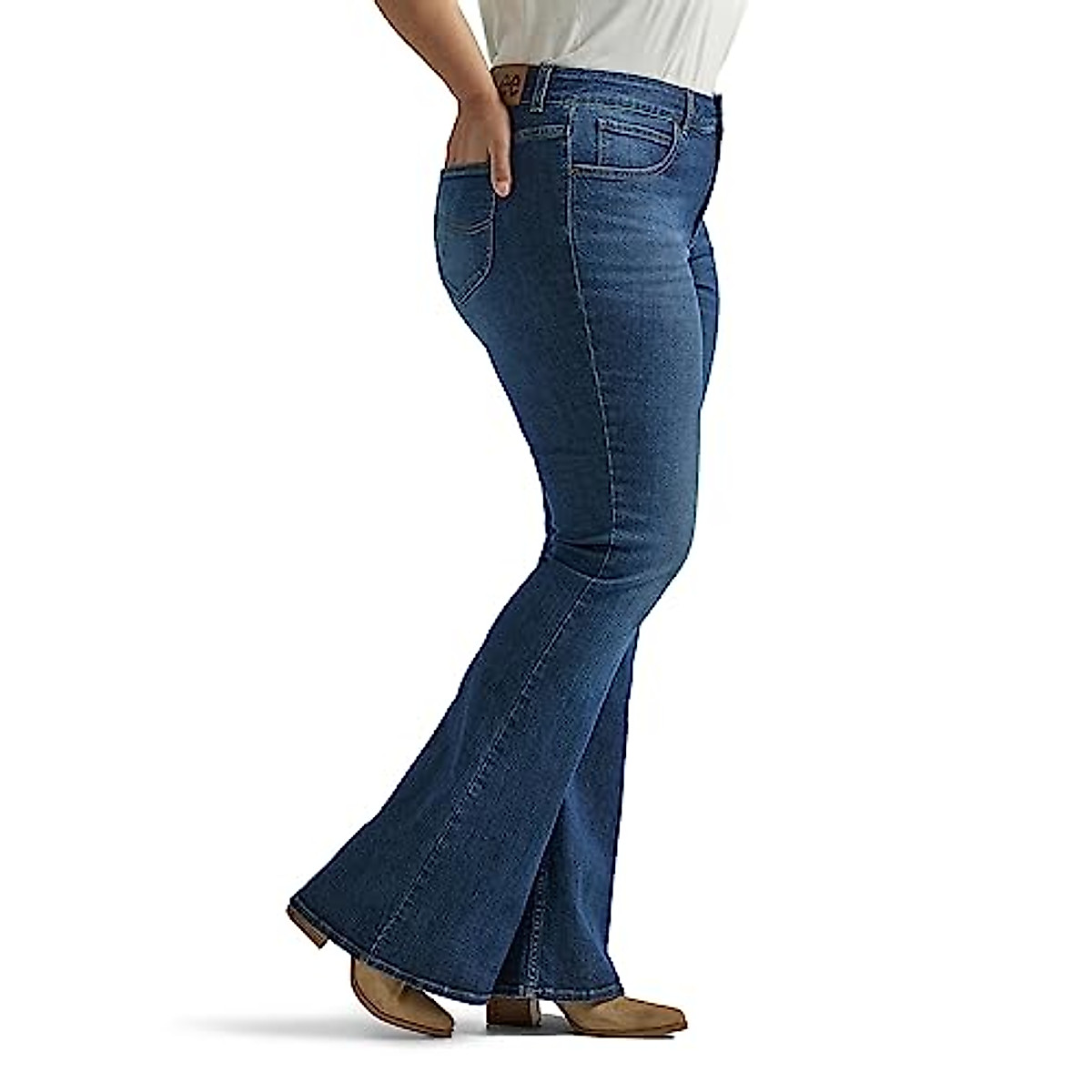 Lee Women's Size Legendary Mid Rise Flare Jean, Inner Strength, 18 Plus Petite
