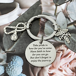 HUTIMY Registered Nurse Gifts Keychain for Women Men a RN Jewelry for Nurses Best Gift for New Nurses Nursing RN Charms Key Chain rn Keychains