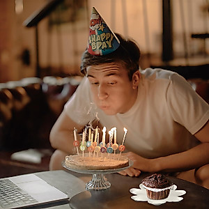 Quaocens 40 Pcs Daisy Plates,7 Inch Disposable Daisy Paper Plates,Daisy Birthday Party Decorations Gold Foil Dessert Plates for Birthday Party Wedding Tableware Supplies Baby Shower（White）