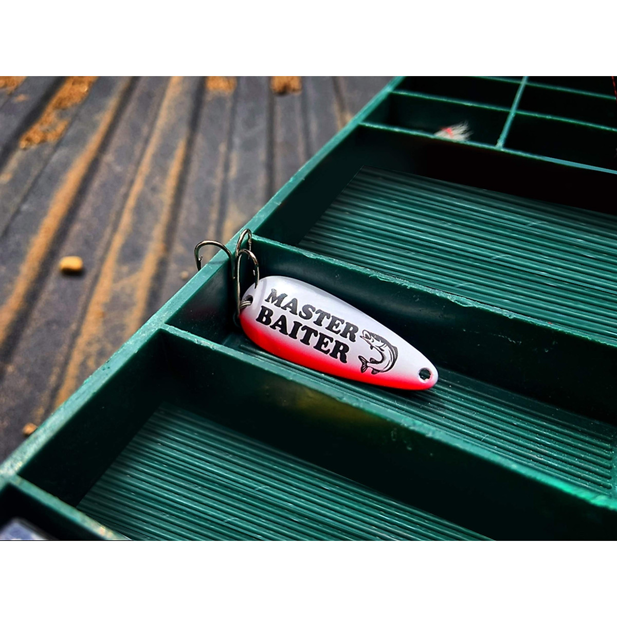 Funny Fishing Lure Gift for Men - Fishing Birthday - Master Baiter - Fishing Spoons - Dad Gifts - Perfect for Any Fisherman - Fishing Lures for Walleye and Pike - Spoon for Trout - Fishing Gag Gifts