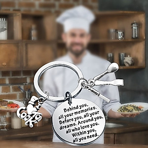 FEELMEM Future Chef Jewelry Behind You All Your Memories Keychain Cooking Lovers Gifts Cafeteria Worker Jewelry Culinary Student Gift Pastry Chef Graduation Gift (Chef-ky)