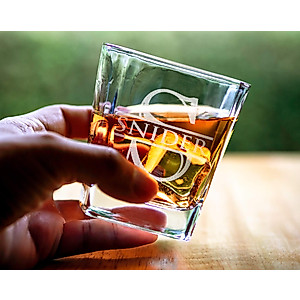 Whiskey Bourbon 1 to 4 Set for Men Groom Groomsmen Proposal Vintage Fathers Day Grandpa Grandma Anniversary Birthday Scotch Glasses Drinkware College Graduation Engraved Monogram