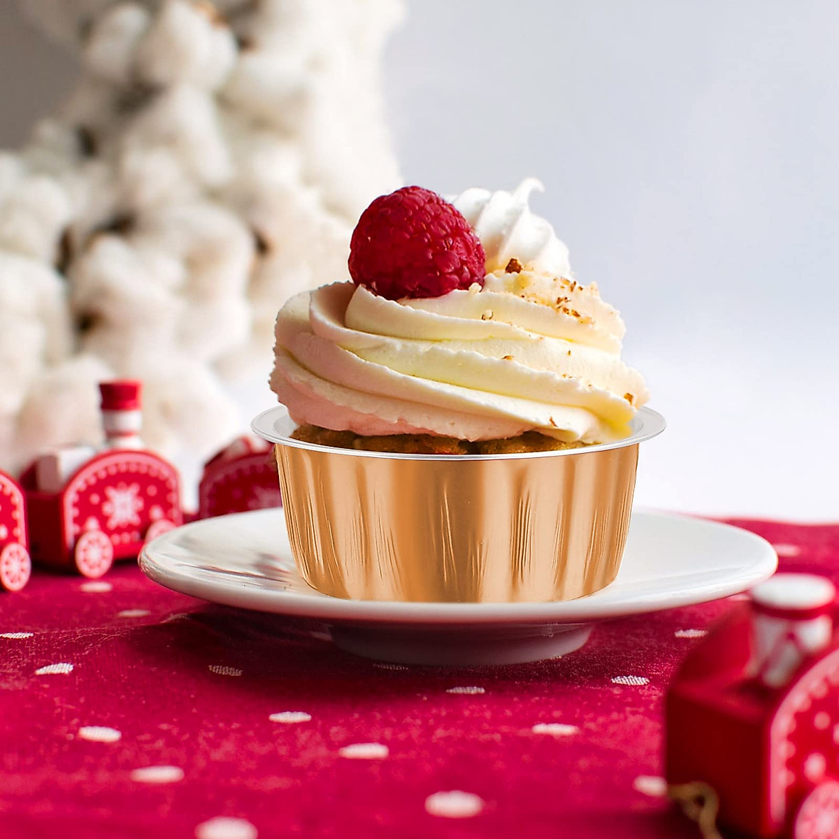 EUSOAR Disposable Foil Ramekins with Lids, 30 pack 8oz 235ml Aluminum Foil Muffin Liners Cupcake Baking Cups, Mini Pie Pans with Lids, Foil Baking Cups Containers for Creme Brulee or Cupcake