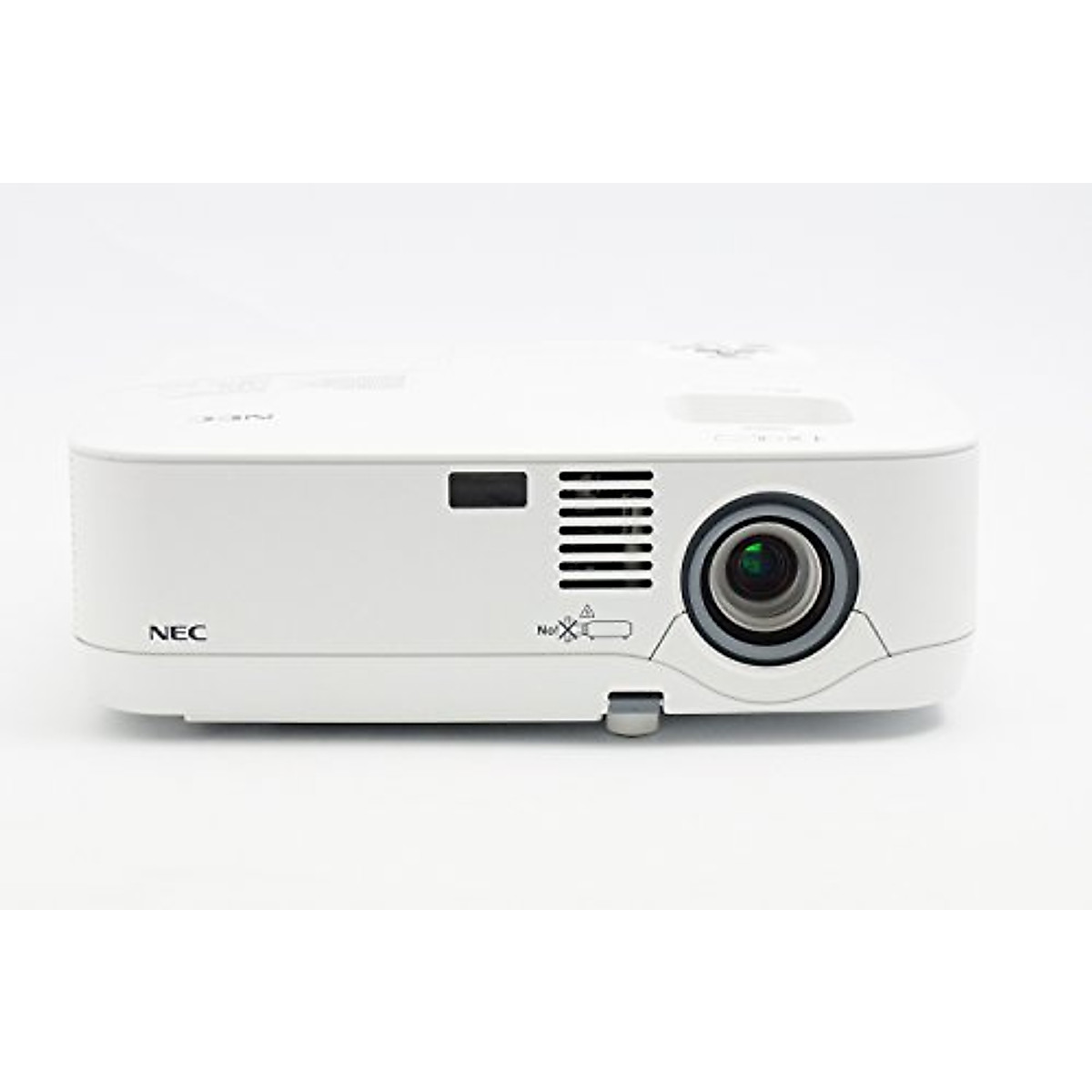 NEC NP610 LCD Projector XGA 500:1 3500 Lumens Dvi 11.2LBS
