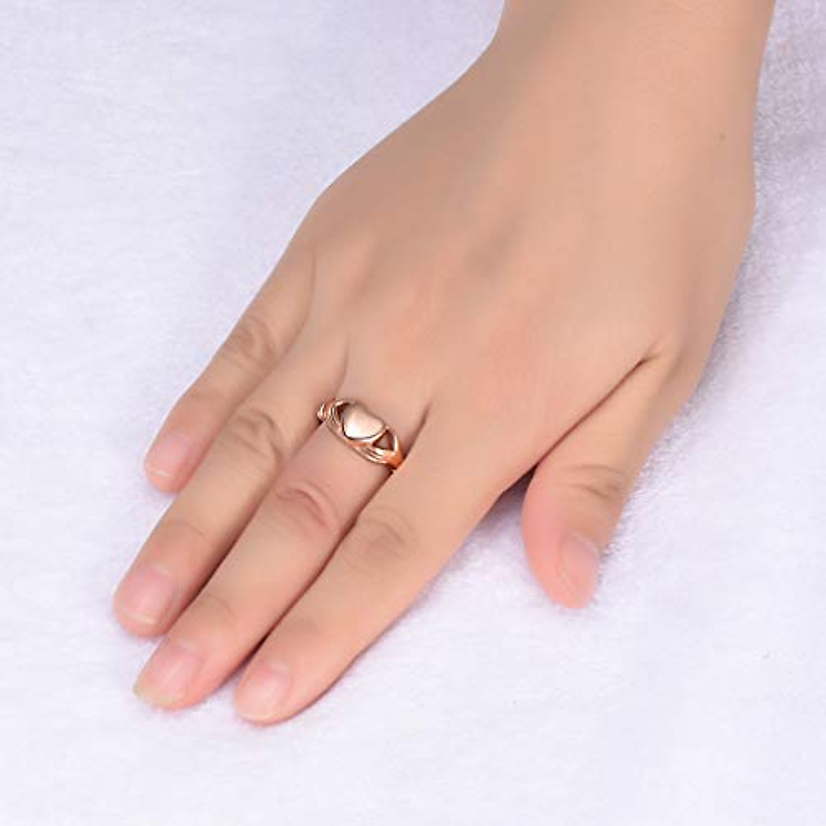 Minicremation Cremation Urn Ring for Ashes for Women Stainless Steel Heart Finger Ring Waterproof Memorial Keepsake Cremation Ring Holds Loved Ones Ashes